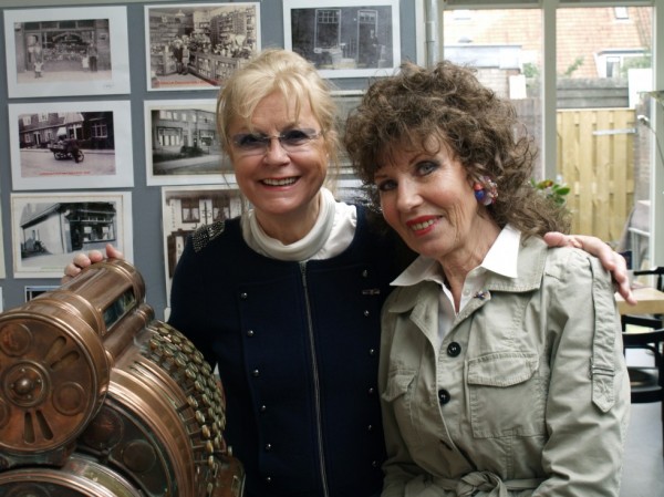 Cony Vink en Coby van Voskuylen – Wijkmuseum Soesterkwartier archief